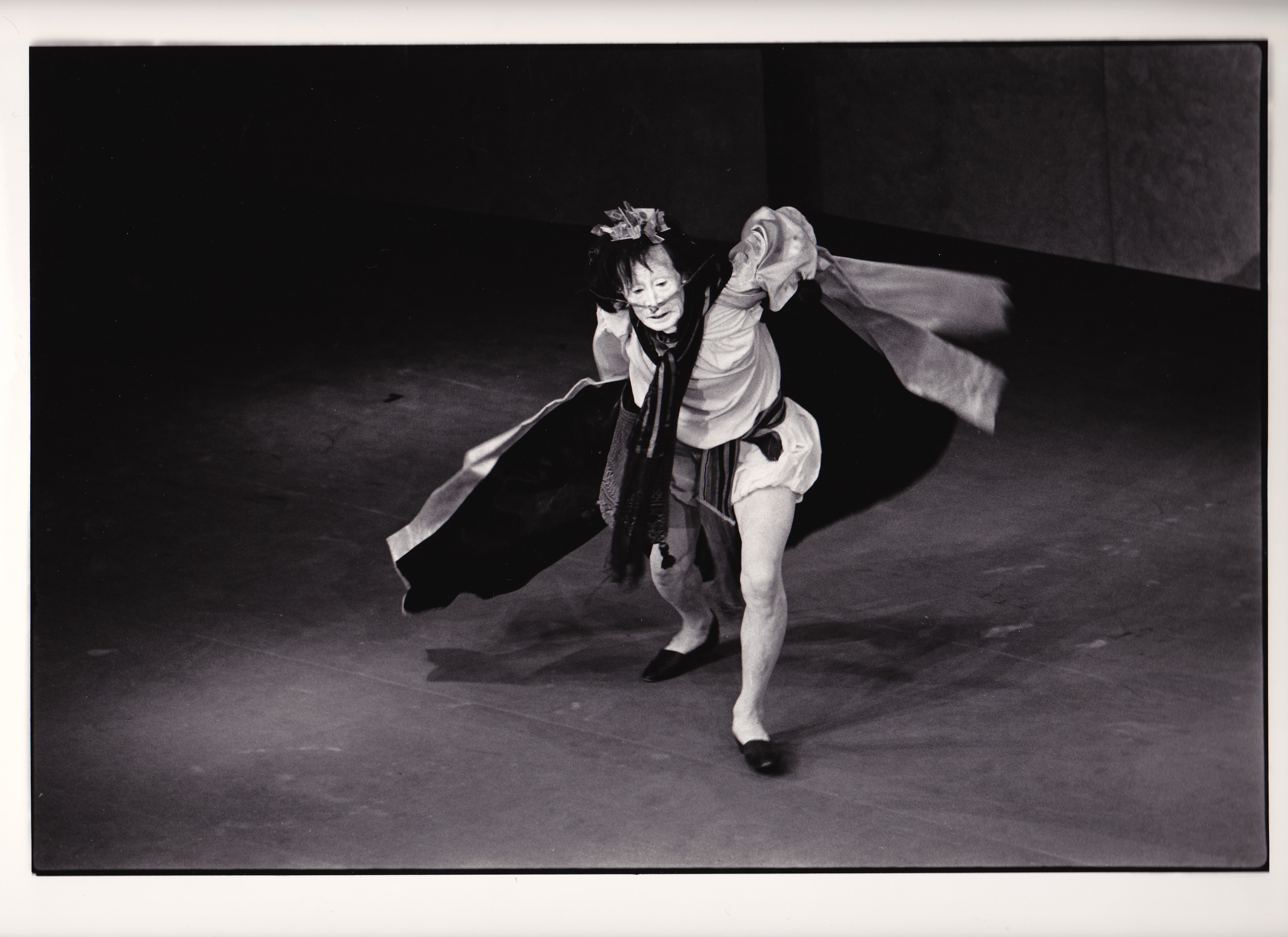 死海｜有楽町朝日ホール | Dance Archive Network